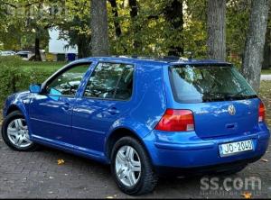 Blue Volkswagen Golf 1999 in Riga, with an engine capacity of 1.40 L and mileage of 306 thousand km for 1550 €, photo 3 on AUTOMOTO.COM.LV