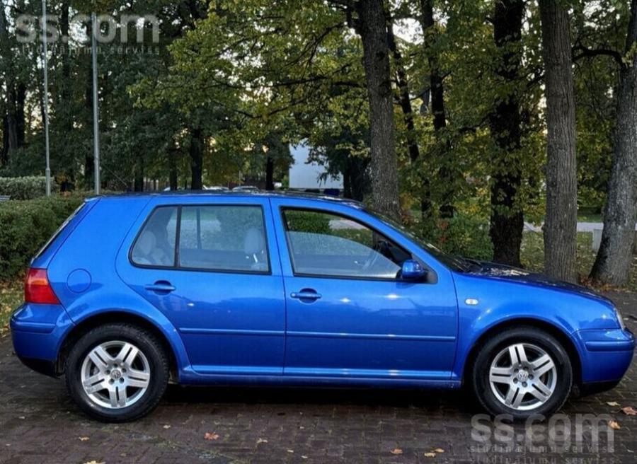 Blue Volkswagen Golf 1999 in Riga, with an engine capacity of 1.40 L and mileage of 306 thousand km for 1550 €, photo 7 on AUTOMOTO.COM.LV