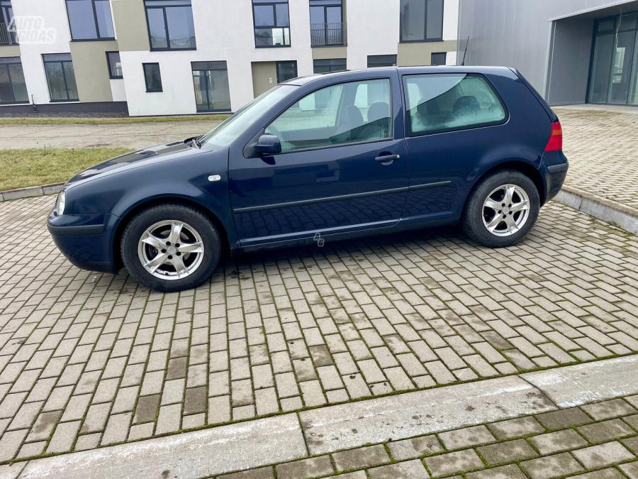 Blue Volkswagen Golf 1999 in Vilnius, with an engine capacity of 1.90 L and mileage of 343 thousand km for 1250 €, photo 6 on AUTOMOTO.COM.LV