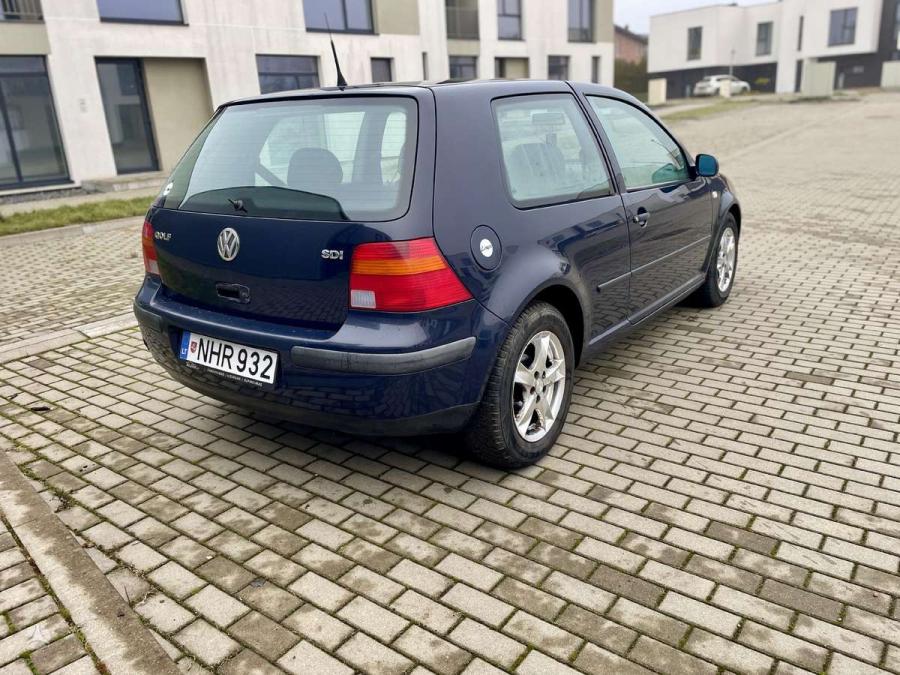 Blue Volkswagen Golf 1999 in Vilnius, with an engine capacity of 1.90 L and mileage of 343 thousand km for 1300 €, photo 2 on AUTOMOTO.COM.LV