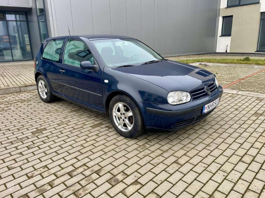 Blue Volkswagen Golf 1999 in Vilnius, with an engine capacity of 1.90 L and mileage of 343 thousand km for 1300 €, photo 3 on AUTOMOTO.COM.LV