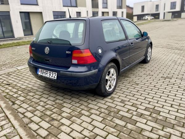 Blue Volkswagen Golf 1999 in Vilnius, with an engine capacity of 1.90 L and mileage of 343 thousand km for 1300 €, photo 2 on AUTOMOTO.COM.LV