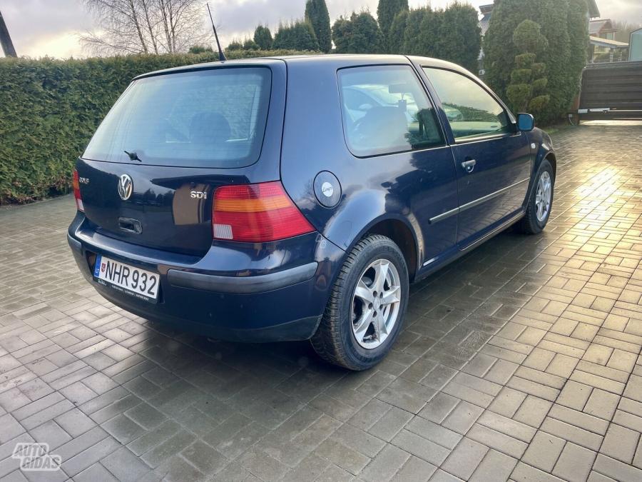 Zils Volkswagen Golf 1999 Viļņa, ar dzinēja tilpumu 1.90 L un nobraukumu 343 tūkst. km par 1300 €, foto 4 vietnē AUTOMOTO.COM.LV