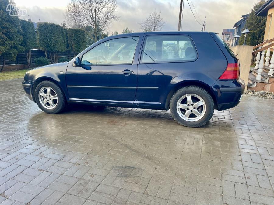 Zils Volkswagen Golf 1999 Viļņa, ar dzinēja tilpumu 1.90 L un nobraukumu 343 tūkst. km par 1300 €, foto 7 vietnē AUTOMOTO.COM.LV