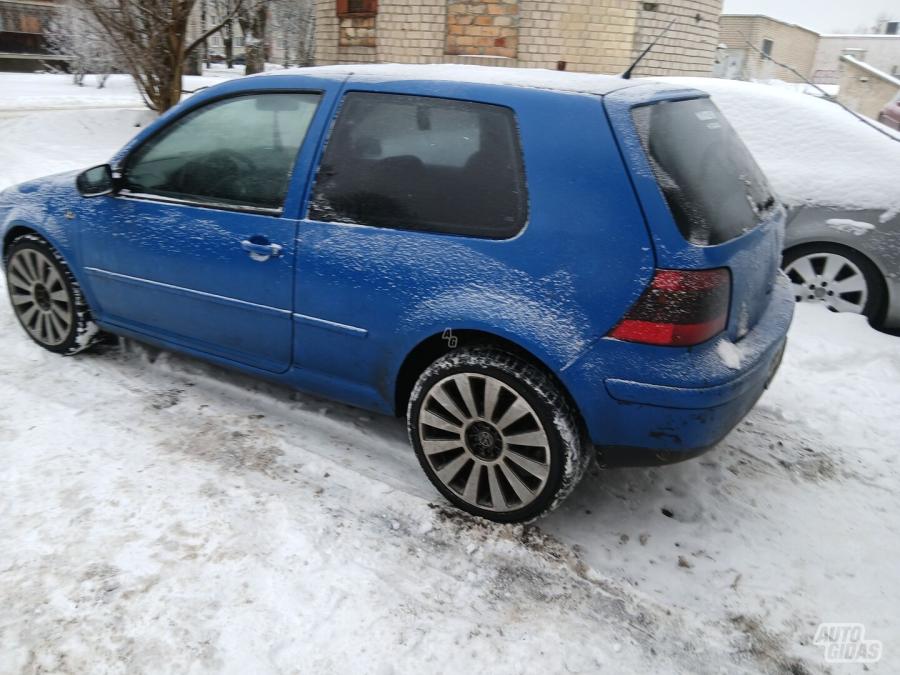 Zils Volkswagen Golf 1999 Kauņa, ar dzinēja tilpumu 1.90 L un nobraukumu 360 tūkst. km par 400 €, foto 2 vietnē AUTOMOTO.COM.LV