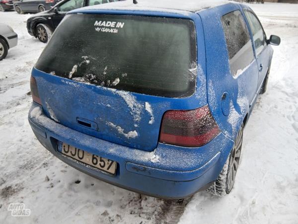 Blue Volkswagen Golf 1999 in Kaunas, with an engine capacity of 1.90 L and mileage of 360 thousand km for 400 €, photo 3 on AUTOMOTO.COM.LV