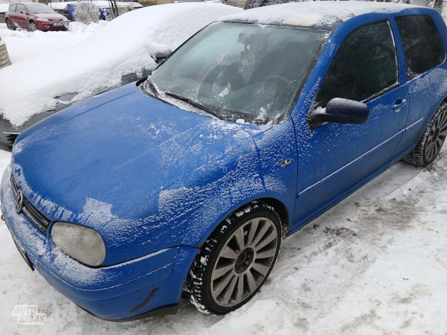 Zils Volkswagen Golf 1999 Kauņa, ar dzinēja tilpumu 1.90 L un nobraukumu 360 tūkst. km par 400 €, foto 9 vietnē AUTOMOTO.COM.LV