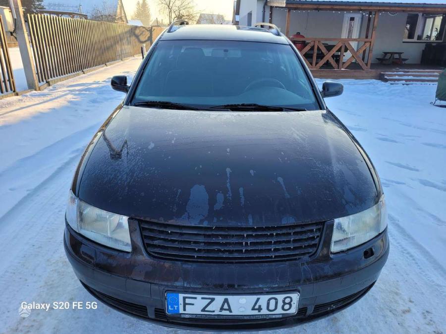 Blue Volkswagen Golf 1999 in Vilkaviskis, with an engine capacity of 1.90 L and mileage of 338 thousand km for 590 €, photo 3 on AUTOMOTO.COM.LV