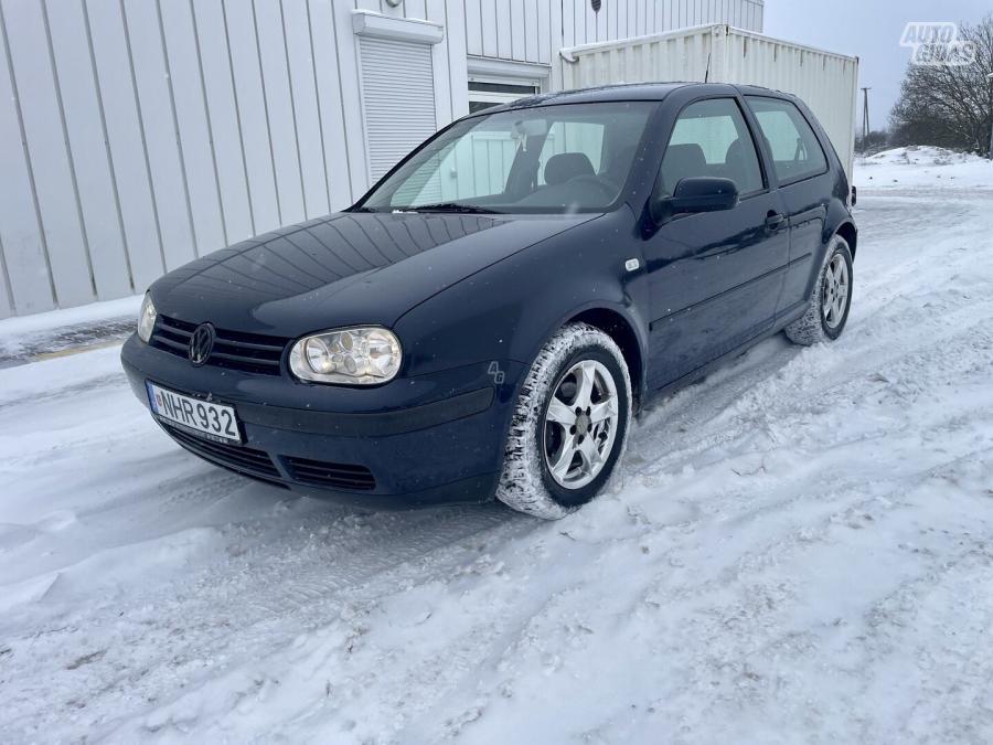 Zils Volkswagen Golf 1999 Viļņa, ar dzinēja tilpumu 1.90 L un nobraukumu 343 tūkst. km par 1300 €, foto 1 vietnē AUTOMOTO.COM.LV
