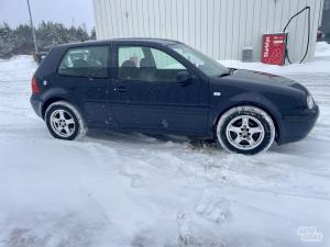 Zils Volkswagen Golf 1999 Viļņa, ar dzinēja tilpumu 1.90 L un nobraukumu 343 tūkst. km par 1300 €, foto 5 vietnē AUTOMOTO.COM.LV