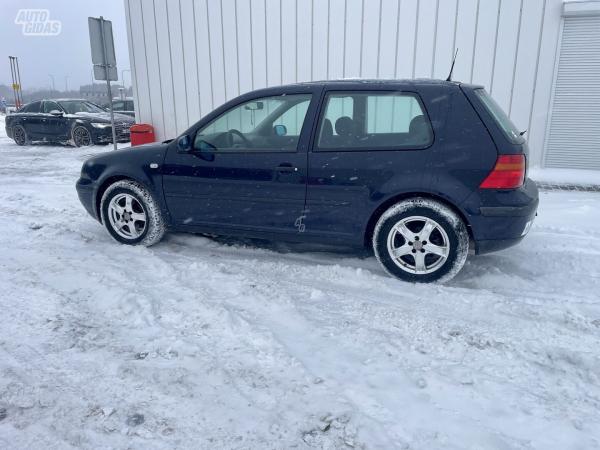 Zils Volkswagen Golf 1999 Viļņa, ar dzinēja tilpumu 1.90 L un nobraukumu 343 tūkst. km par 1300 €, foto 7 vietnē AUTOMOTO.COM.LV