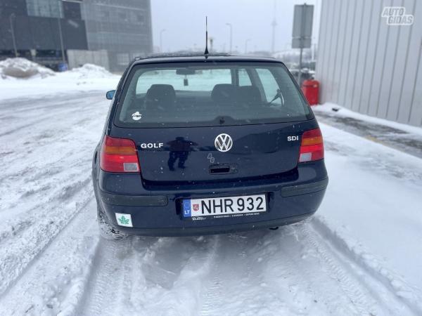 Zils Volkswagen Golf 1999 Viļņa, ar dzinēja tilpumu 1.90 L un nobraukumu 343 tūkst. km par 1300 €, foto 8 vietnē AUTOMOTO.COM.LV