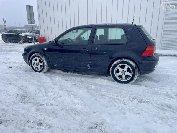 Zils Volkswagen Golf 1999 Viļņa, ar dzinēja tilpumu 1.90 L un nobraukumu 343 tūkst. km par 1050 €, foto 7 vietnē AUTOMOTO.COM.LV