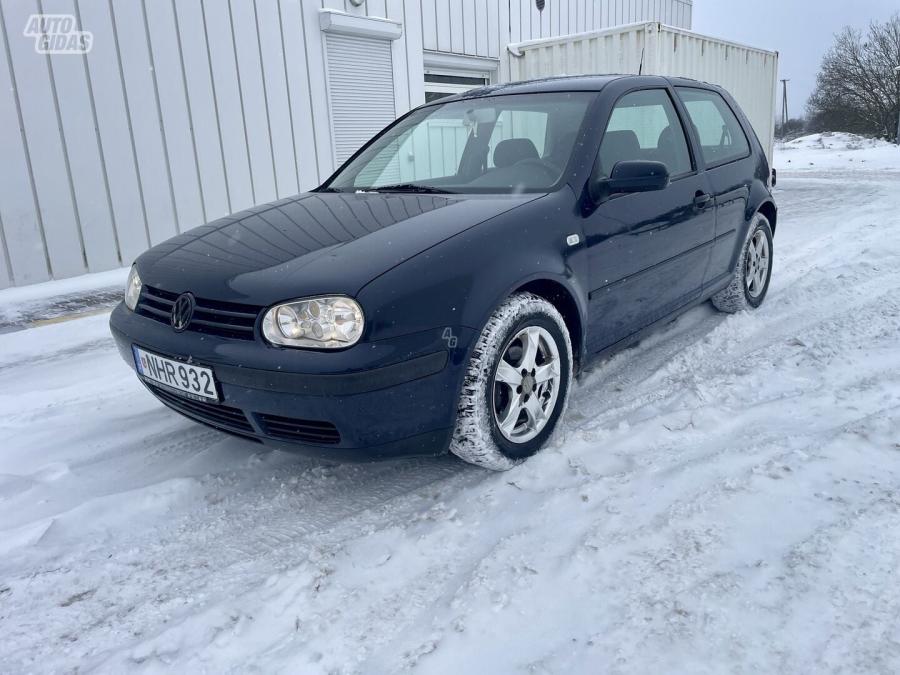 Zils Volkswagen Golf 1999 Viļņa, ar dzinēja tilpumu 1.90 L un nobraukumu 343 tūkst. km par 1150 €, foto 1 vietnē AUTOMOTO.COM.LV