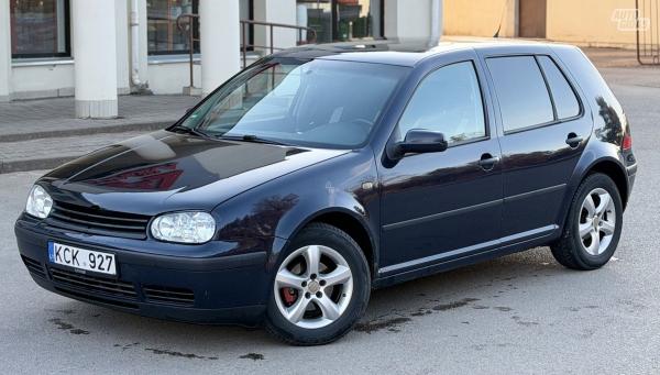 Blue Volkswagen Golf 1999 in Radviliskis, with an engine capacity of 1.60 L and mileage of 331 thousand km for 850 €, photo 6 on AUTOMOTO.COM.LV