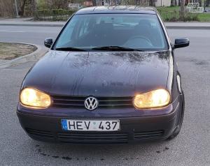 Zils Volkswagen Golf 1999 Viļņa, ar dzinēja tilpumu 1.90 L un nobraukumu 367 tūkst. km par 500 €, foto 3 vietnē AUTOMOTO.COM.LV