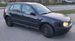 Zils Volkswagen Golf 1999 Viļņa, ar dzinēja tilpumu 1.90 L un nobraukumu 367 tūkst. km par 500 €, foto 4 vietnē AUTOMOTO.COM.LV