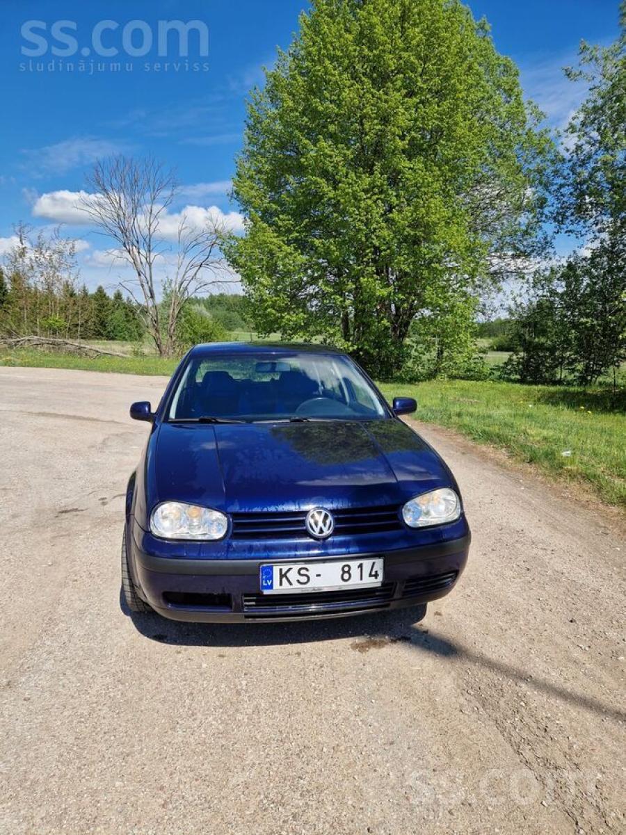 Zils Volkswagen Golf 1999 Talsi, ar dzinēja tilpumu 1.60 L un nobraukumu 309 tūkst. km par 1150 €, foto 3 vietnē AUTOMOTO.COM.LV