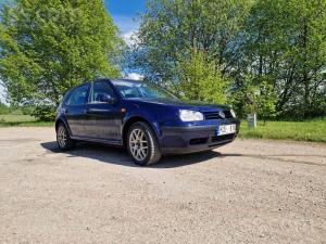 Zils Volkswagen Golf 1999 Talsi, ar dzinēja tilpumu 1.60 L un nobraukumu 309 tūkst. km par 1150 €, foto 5 vietnē AUTOMOTO.COM.LV