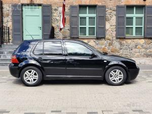 Zils Volkswagen Golf 1999 Rēzekne, ar dzinēja tilpumu 1.90 L un nobraukumu 392 tūkst. km par 1250 €, foto 8 vietnē AUTOMOTO.COM.LV