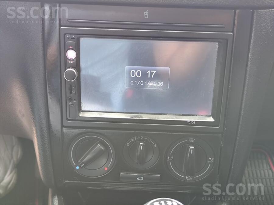 Zils Volkswagen Golf 1999 Rēzekne, ar dzinēja tilpumu 1.90 L un nobraukumu 392 tūkst. km par 1250 €, foto 14 vietnē AUTOMOTO.COM.LV