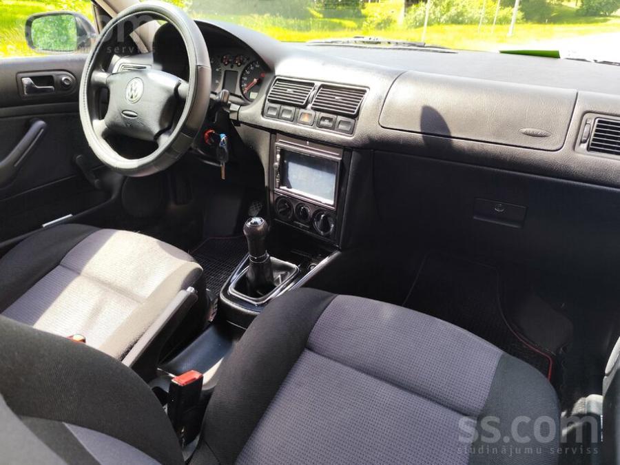 Zils Volkswagen Golf 1999 Rēzekne, ar dzinēja tilpumu 1.90 L un nobraukumu 392 tūkst. km par 1250 €, foto 15 vietnē AUTOMOTO.COM.LV