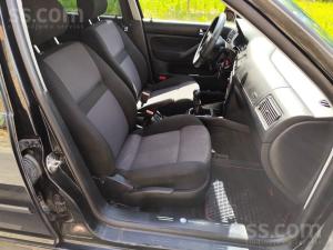 Zils Volkswagen Golf 1999 Rēzekne, ar dzinēja tilpumu 1.90 L un nobraukumu 392 tūkst. km par 1250 €, foto 16 vietnē AUTOMOTO.COM.LV