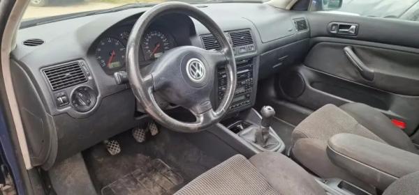 Zils Volkswagen Golf 1999 Valmiera, ar dzinēja tilpumu 2.00 L un nobraukumu 289 tūkst. km par 900 €, foto 10 vietnē AUTOMOTO.COM.LV