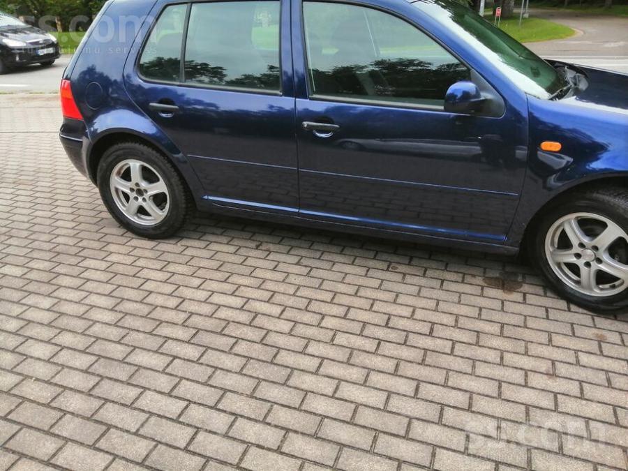 Zils Volkswagen Golf 1999 Tukums, ar dzinēja tilpumu 1.90 L un nobraukumu 352 tūkst. km par 1600 €, foto 6 vietnē AUTOMOTO.COM.LV
