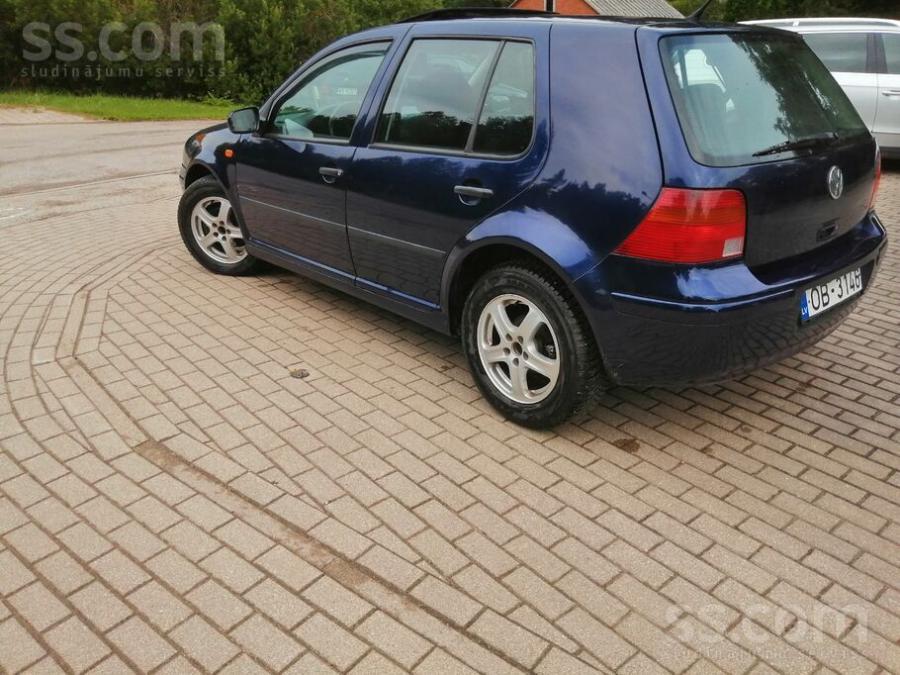 Zils Volkswagen Golf 1999 Tukums, ar dzinēja tilpumu 1.90 L un nobraukumu 352 tūkst. km par 1600 €, foto 8 vietnē AUTOMOTO.COM.LV