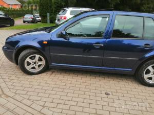 Zils Volkswagen Golf 1999 Tukums, ar dzinēja tilpumu 1.90 L un nobraukumu 352 tūkst. km par 1600 €, foto 9 vietnē AUTOMOTO.COM.LV