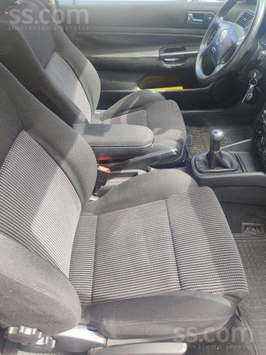Zils Volkswagen Golf 1999 Jelgava, ar dzinēja tilpumu 1.90 L un nobraukumu 257 tūkst. km par 2000 €, foto 4 vietnē AUTOMOTO.COM.LV