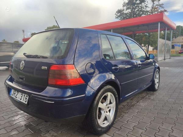 Zils Volkswagen Golf 1999 Viļņa, ar dzinēja tilpumu 1.80 L un nobraukumu 160 tūkst. km par 1000 €, foto 4 vietnē AUTOMOTO.COM.LV