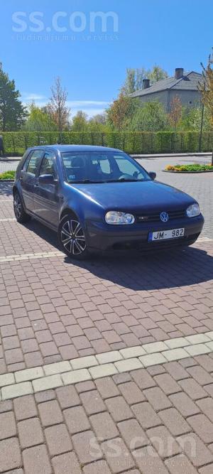 Zils Volkswagen Golf 2000 Ventspils, ar dzinēja tilpumu 1.60 L un nobraukumu 305 tūkst. km par 850 €, foto 3 vietnē AUTOMOTO.COM.LV
