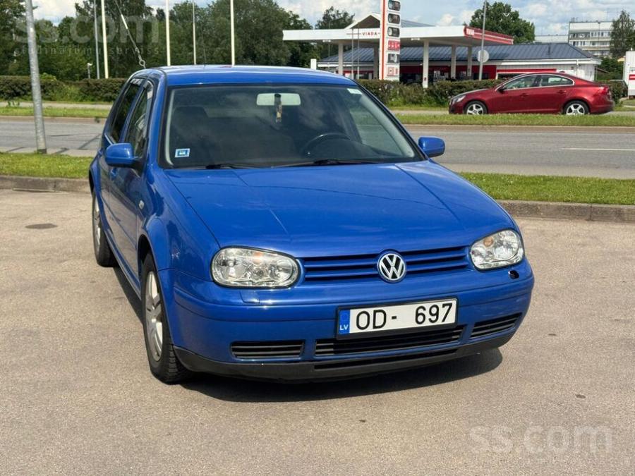 Blue Volkswagen Golf 2000 in Riga, with an engine capacity of 2.00 L and mileage of 207 thousand km for 1895 €, photo 1 on AUTOMOTO.COM.LV