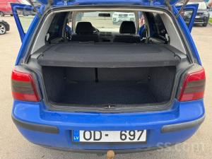 Blue Volkswagen Golf 2000 in Riga, with an engine capacity of 2.00 L and mileage of 207 thousand km for 1895 €, photo 9 on AUTOMOTO.COM.LV