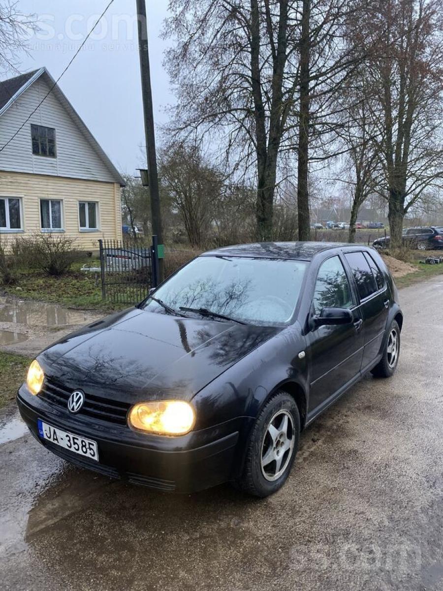 Blue Volkswagen Golf 2000 in Rezekne, with an engine capacity of 1.90 L and mileage of 475 thousand km for 850 €, photo 1 on AUTOMOTO.COM.LV
