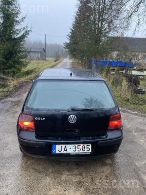 Blue Volkswagen Golf 2000 in Rezekne, with an engine capacity of 1.90 L and mileage of 475 thousand km for 850 €, photo 5 on AUTOMOTO.COM.LV
