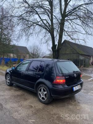 Blue Volkswagen Golf 2000 in Rezekne, with an engine capacity of 1.90 L and mileage of 475 thousand km for 850 €, photo 6 on AUTOMOTO.COM.LV