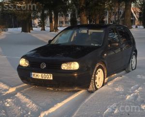 Zils Volkswagen Golf 2000 Jelgava, ar dzinēja tilpumu 1.60 L un nobraukumu 339 tūkst. km par 1450 €, foto  vietnē AUTOMOTO.COM.LV