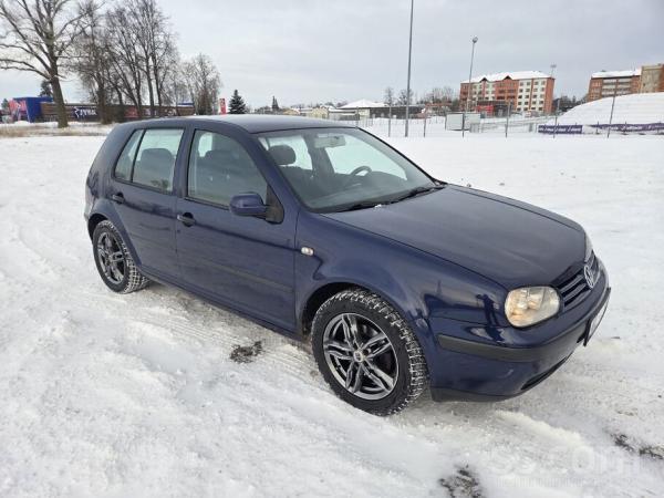 Синий Фольксваген Гольф 2000 в Валмиера, объемом двигателя 1.90 л и пробегом 387 тыс. км за 990 €, фото 2 на AUTOMOTO.COM.LV