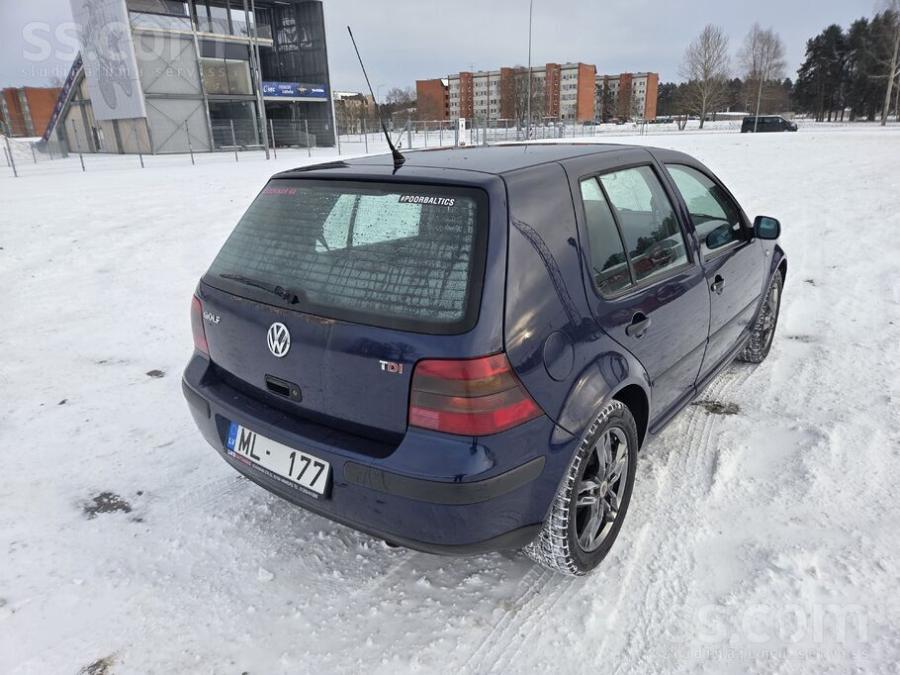 Синий Фольксваген Гольф 2000 в Валмиера, объемом двигателя 1.90 л и пробегом 387 тыс. км за 990 €, фото 3 на AUTOMOTO.COM.LV