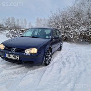 Zils Volkswagen Golf 2000 Jelgava, ar dzinēja tilpumu 1.60 L un nobraukumu 311 tūkst. km par 1000 €, foto 2 vietnē AUTOMOTO.COM.LV