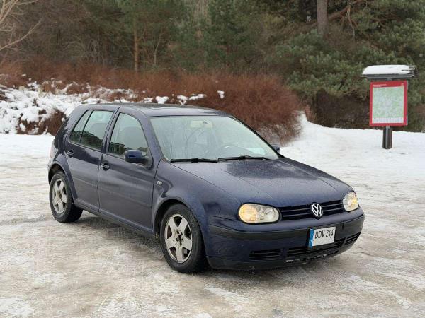 Zils Volkswagen Golf 2000 Viļņa, ar dzinēja tilpumu 1.90 L un nobraukumu 290 tūkst. km par 1700 €, foto 1 vietnē AUTOMOTO.COM.LV