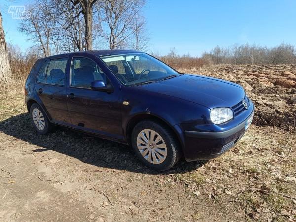 Blue Volkswagen Golf 2000 in Kaunas, with an engine capacity of 1.40 L and mileage of 157 thousand km for 1200 €, photo 1 on AUTOMOTO.COM.LV
