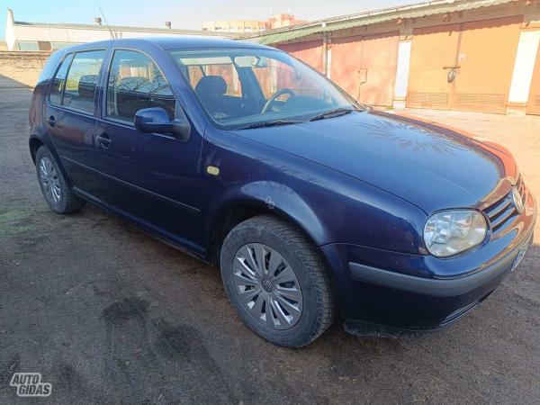 Blue Volkswagen Golf 2000 in Kaunas, with an engine capacity of 1.40 L and mileage of 157 thousand km for 1200 €, photo 6 on AUTOMOTO.COM.LV