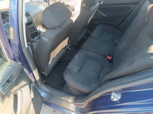 Blue Volkswagen Golf 2000 in Kaunas, with an engine capacity of 1.40 L and mileage of 157 thousand km for 1200 €, photo 14 on AUTOMOTO.COM.LV