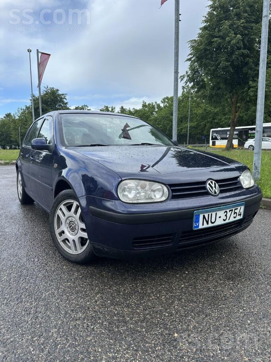 Blue Volkswagen Golf 2000 in Riga, with an engine capacity of 1.90 L and mileage of 333 thousand km for 1800 €, photo 1 on AUTOMOTO.COM.LV