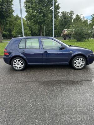 Blue Volkswagen Golf 2000 in Riga, with an engine capacity of 1.90 L and mileage of 333 thousand km for 1800 €, photo 3 on AUTOMOTO.COM.LV