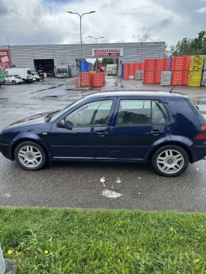 Blue Volkswagen Golf 2000 in Riga, with an engine capacity of 1.90 L and mileage of 333 thousand km for 1800 €, photo 5 on AUTOMOTO.COM.LV
